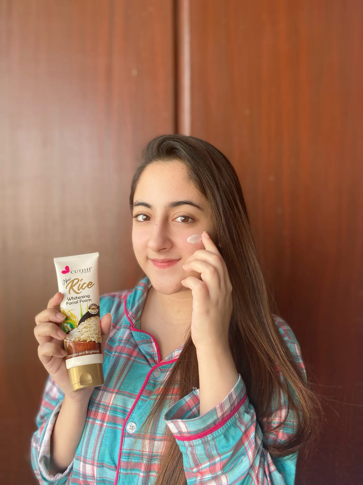 Ready 2 White Milky Whitening Cream – www.cutishbyrazias.com